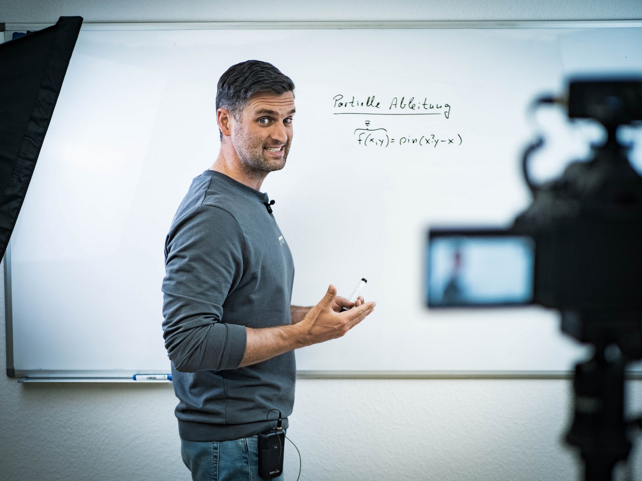 FAZ: "Der Rockstar der Mathematik" - Daniel Jung